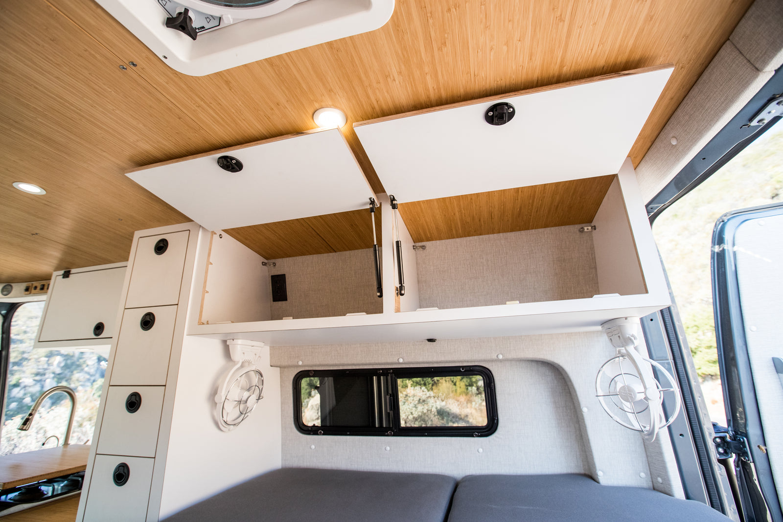 2020 4x4 Mercedes Sprinter - World Traveling Expedition Vehicle – Campovans